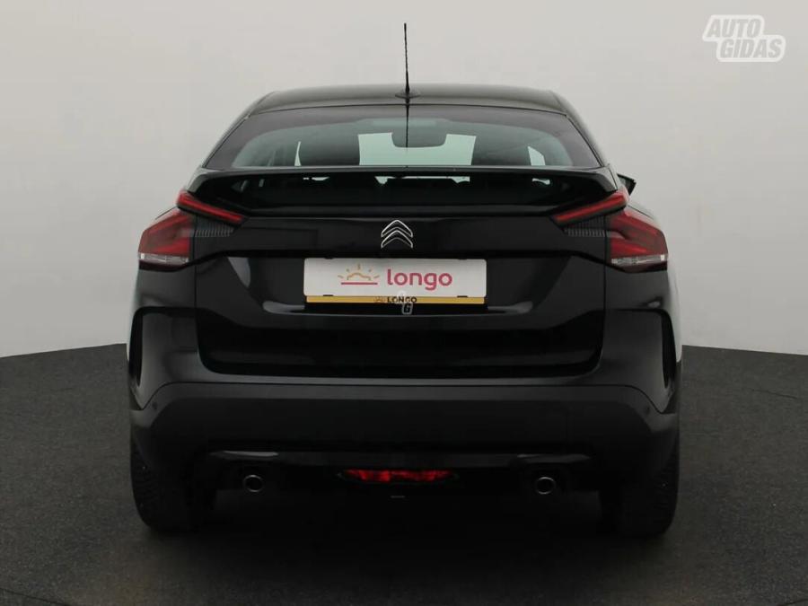 Black Citroen C4 2021 in Vilnius, with an engine capacity of 1.20 L and mileage of 110 thousand km for 13599 €, photo 6 on AUTOMOTO.COM.LV