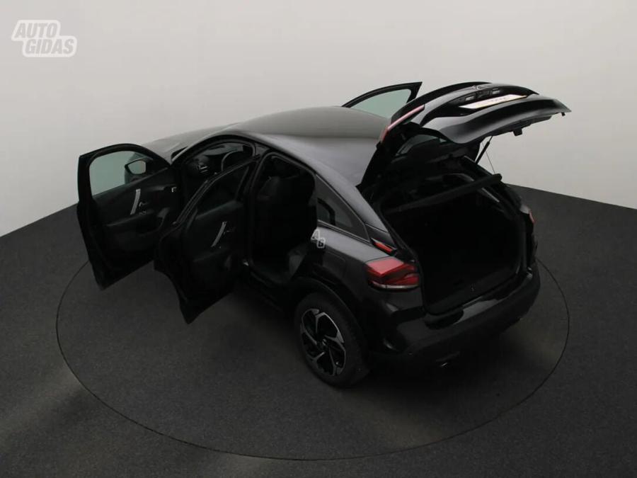 Black Citroen C4 2021 in Vilnius, with an engine capacity of 1.20 L and mileage of 110 thousand km for 13599 €, photo 14 on AUTOMOTO.COM.LV