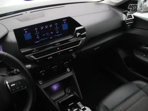 Black Citroen C4 2021 in Vilnius, with an engine capacity of 1.20 L and mileage of 110 thousand km for 13599 €, photo 22 on AUTOMOTO.COM.LV