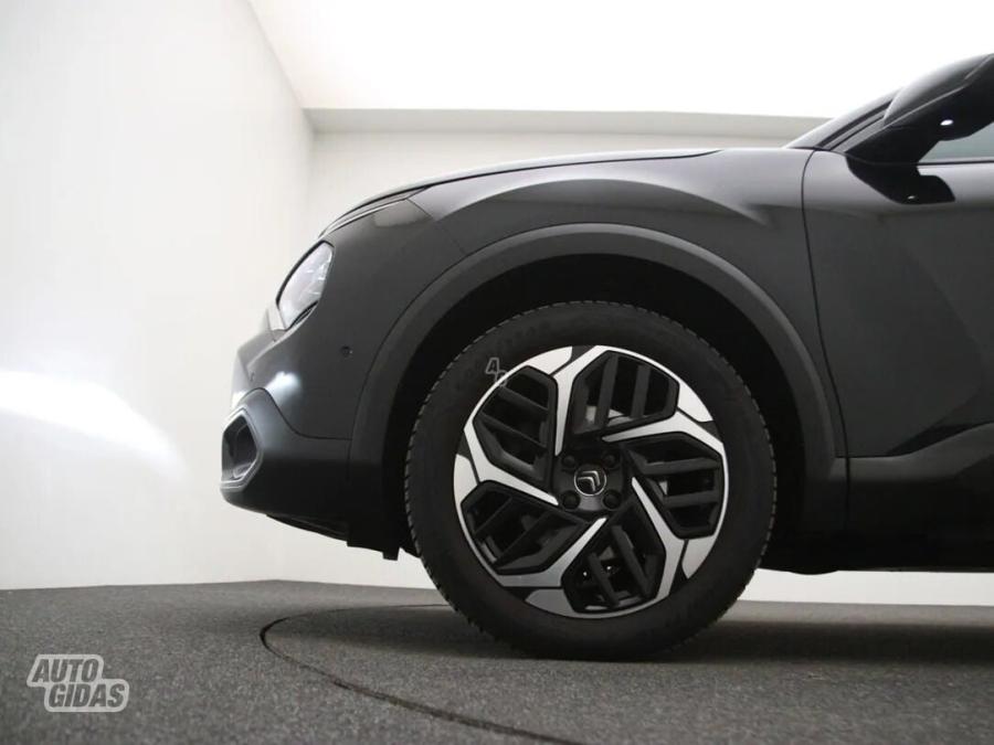 Black Citroen C4 2021 in Vilnius, with an engine capacity of 1.20 L and mileage of 110 thousand km for 13599 €, photo 27 on AUTOMOTO.COM.LV
