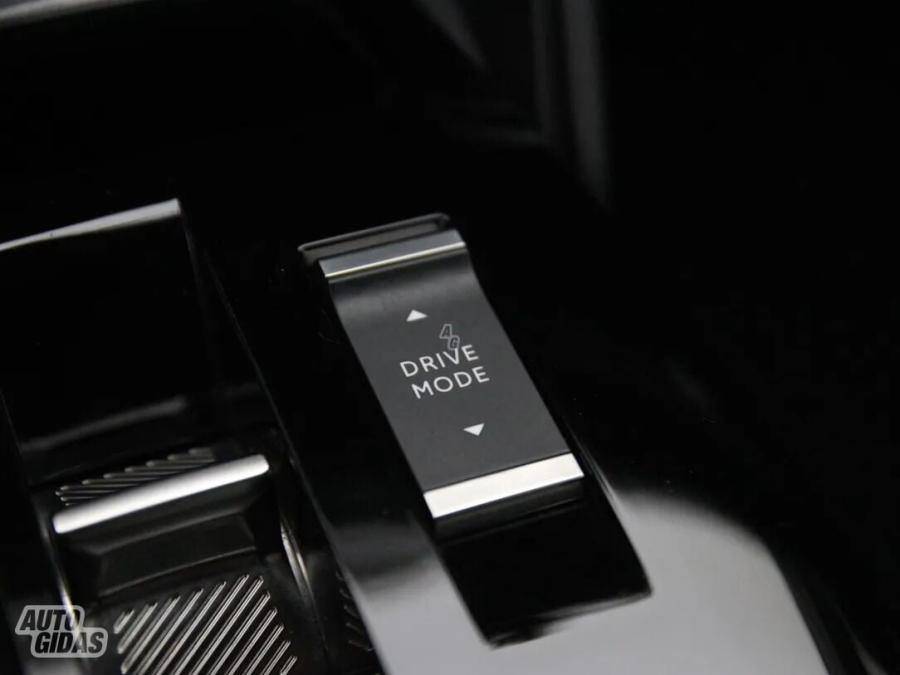 Black Citroen C4 2021 in Vilnius, with an engine capacity of 1.20 L and mileage of 110 thousand km for 13599 €, photo 28 on AUTOMOTO.COM.LV