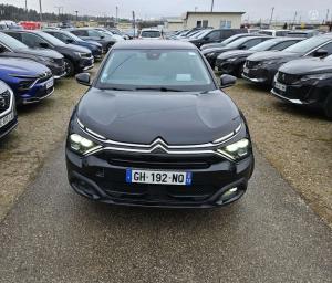 Black Citroen C4 2022 in Vilnius, with an engine capacity of 1.50 L and mileage of 160 thousand km for 11979 €, photo 2 on AUTOMOTO.COM.LV