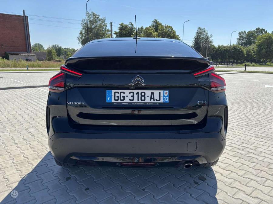 Melns Citroen C4 2022 Tauragė, ar dzinēja tilpumu 1.50 L un nobraukumu 190 tūkst. km par 9700 €, foto 9 vietnē AUTOMOTO.COM.LV