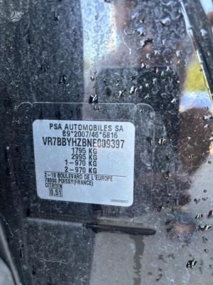 Melns Citroen C4 2022 Tauragė, ar dzinēja tilpumu 1.50 L un nobraukumu 190 tūkst. km par 9700 €, foto 21 vietnē AUTOMOTO.COM.LV