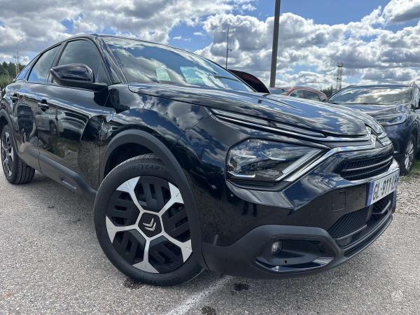 Melns Citroen C4 2022 Viļņa, ar dzinēja tilpumu 1.20 L un nobraukumu 176 tūkst. km par 10768 €, foto 3 vietnē AUTOMOTO.COM.LV