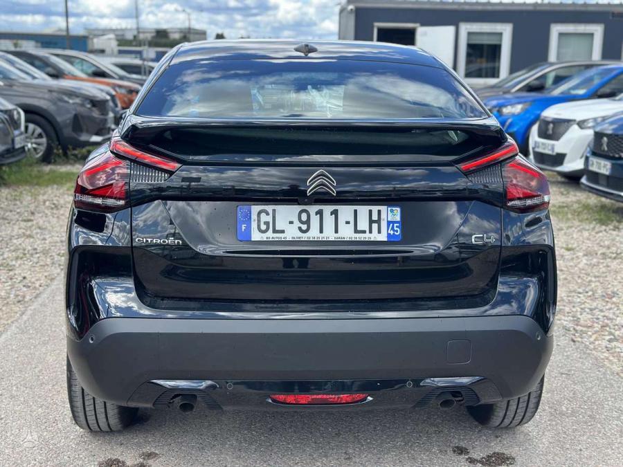 Black Citroen C4 2022 in Vilnius, with an engine capacity of 1.20 L and mileage of 176 thousand km for 10768 €, photo 6 on AUTOMOTO.COM.LV