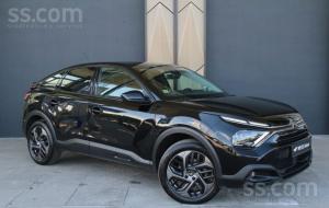 Black Citroen C4 2022 in Riga, with an engine capacity of 1.50 L and mileage of 78 thousand km for 14490 €, photo 4 on AUTOMOTO.COM.LV