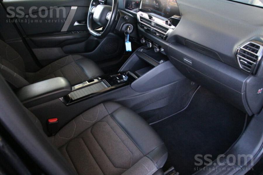 Black Citroen C4 2022 in Riga, with an engine capacity of 1.50 L and mileage of 78 thousand km for 14490 €, photo 10 on AUTOMOTO.COM.LV