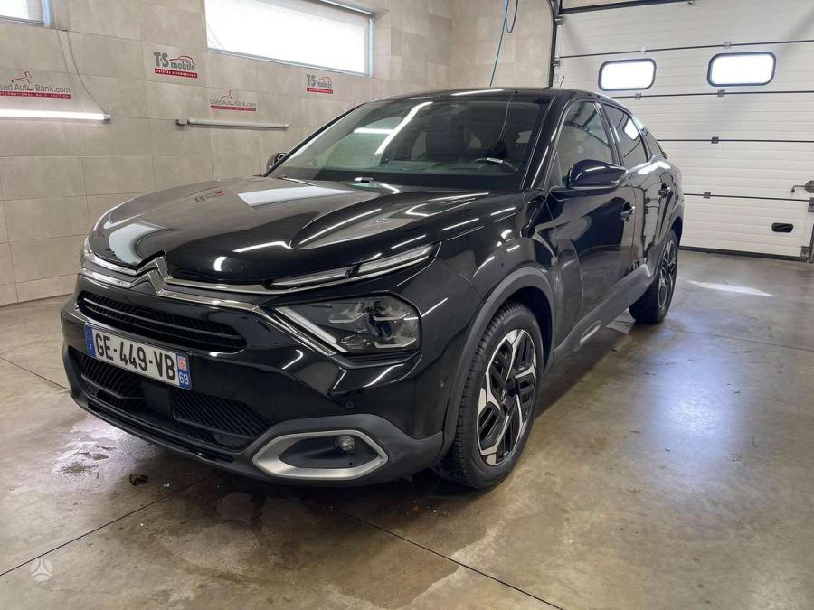 Melns Citroen C4 2022 Marijampole, ar dzinēja tilpumu 1.20 L un nobraukumu 126 tūkst. km par 13068 €, foto 1 vietnē AUTOMOTO.COM.LV