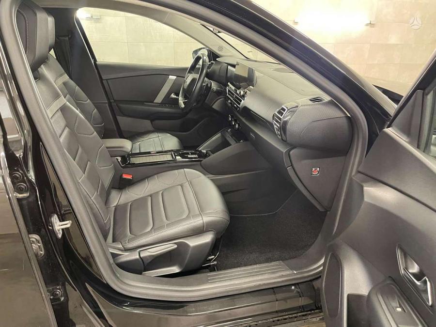 Melns Citroen C4 2022 Marijampole, ar dzinēja tilpumu 1.20 L un nobraukumu 126 tūkst. km par 13068 €, foto 10 vietnē AUTOMOTO.COM.LV