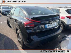 Black Citroen C4 2022 in Vilnius, with an engine capacity of 1.20 L and mileage of 71 thousand km for 14000 €, photo 3 on AUTOMOTO.COM.LV