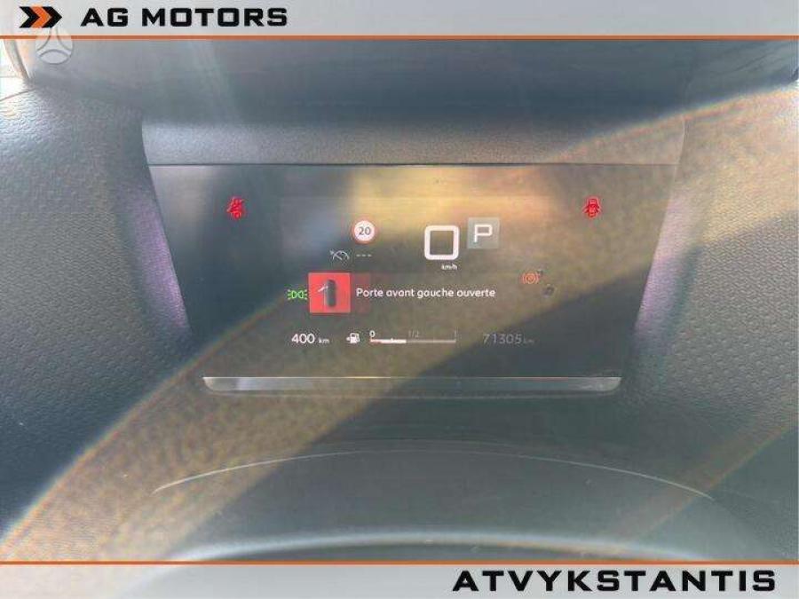 Black Citroen C4 2022 in Vilnius, with an engine capacity of 1.20 L and mileage of 71 thousand km for 14000 €, photo 7 on AUTOMOTO.COM.LV
