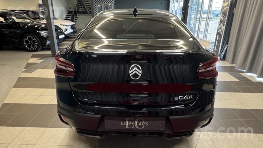 Black Citroen C4 2025 in Riga, with an engine capacity of 1.60 L and mileage of 4 thousand km for 28990 €, photo 7 on AUTOMOTO.COM.LV