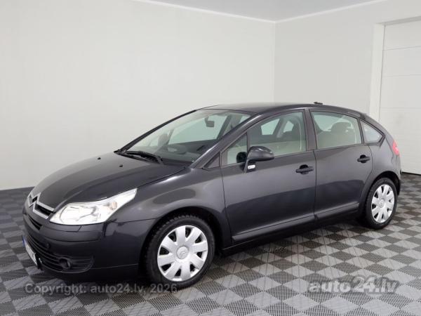 Melns Citroen C4 2005 Tallina, ar dzinēja tilpumu 1.60 L un nobraukumu 224 tūkst. km par 1199 €, foto 2 vietnē AUTOMOTO.COM.LV