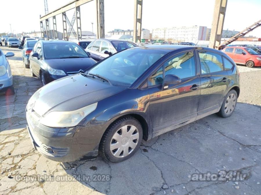 Melns Citroen C4 2005 Tallina, ar dzinēja tilpumu 1.60 L un nobraukumu 342 tūkst. km par 499 €, foto 2 vietnē AUTOMOTO.COM.LV