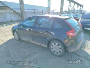 Melns Citroen C4 2005 Tallina, ar dzinēja tilpumu 1.60 L un nobraukumu 342 tūkst. km par 499 €, foto 4 vietnē AUTOMOTO.COM.LV