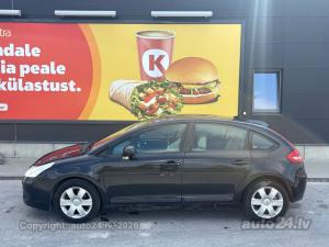 Black Citroen C4 2005 in Rapla, with an engine capacity of 2.00 L and mileage of 264 thousand km for 1200 €, photo 3 on AUTOMOTO.COM.LV