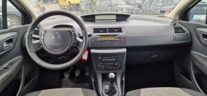 Black Citroen C4 2005 in Valmiera, with an engine capacity of 1.60 L and mileage of 355 thousand km for 1450 €, photo 8 on AUTOMOTO.COM.LV