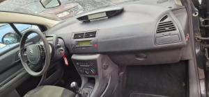 Black Citroen C4 2005 in Valmiera, with an engine capacity of 1.60 L and mileage of 355 thousand km for 1450 €, photo 9 on AUTOMOTO.COM.LV