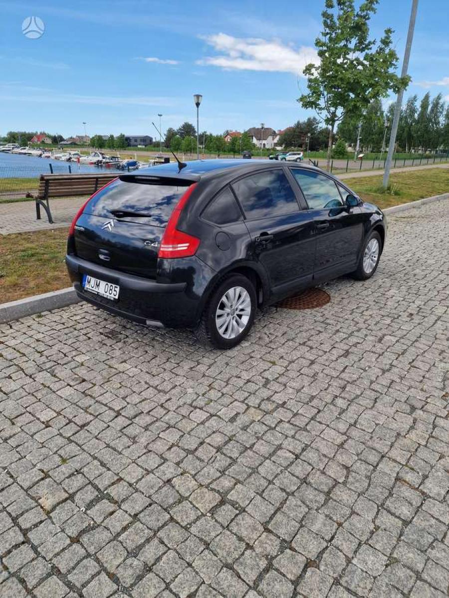 Melns Citroen C4 2005 Šilutė, ar dzinēja tilpumu 1.56 L un nobraukumu 375 tūkst. km par 1150 €, foto 3 vietnē AUTOMOTO.COM.LV