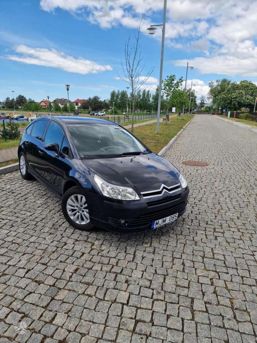 Melns Citroen C4 2005 Šilutė, ar dzinēja tilpumu 1.56 L un nobraukumu 375 tūkst. km par 1150 €, foto 4 vietnē AUTOMOTO.COM.LV