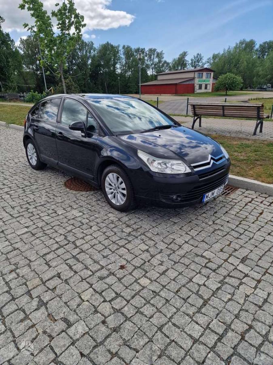 Melns Citroen C4 2005 Šilutė, ar dzinēja tilpumu 1.56 L un nobraukumu 375 tūkst. km par 1150 €, foto 7 vietnē AUTOMOTO.COM.LV