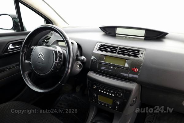 Melns Citroen C4 2006 Tallina, ar dzinēja tilpumu 1.60 L un nobraukumu 157 tūkst. km par 399 €, foto 5 vietnē AUTOMOTO.COM.LV