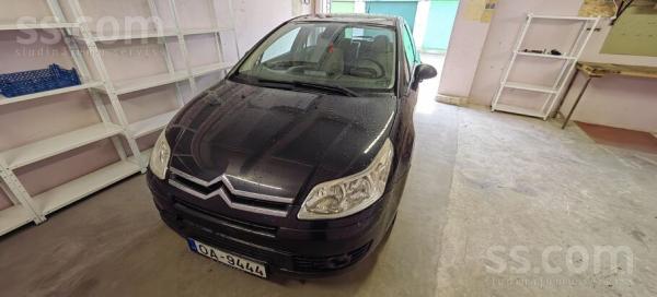 Melns Citroen C4 2006 Rīga, ar dzinēja tilpumu 2.00 L un nobraukumu 287 tūkst. km par 1350 €, foto 2 vietnē AUTOMOTO.COM.LV