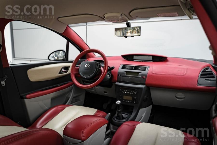 Melns Citroen C4 2006 Rīga, ar dzinēja tilpumu 1.60 L un nobraukumu 129 tūkst. km par 1995 €, foto 14 vietnē AUTOMOTO.COM.LV