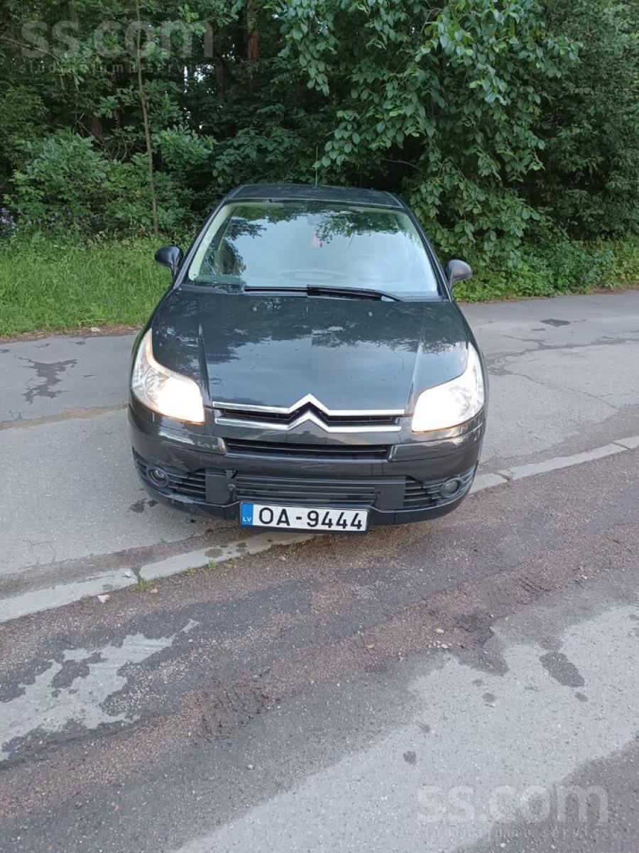 Melns Citroen C4 2006 Rīga, ar dzinēja tilpumu 2.00 L un nobraukumu 288 tūkst. km par 1600 €, foto 14 vietnē AUTOMOTO.COM.LV