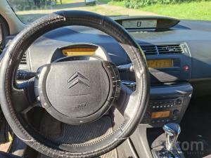 Melns Citroen C4 2006 Rīga, ar dzinēja tilpumu 2.00 L un nobraukumu 223 tūkst. km par 990 €, foto  vietnē AUTOMOTO.COM.LV