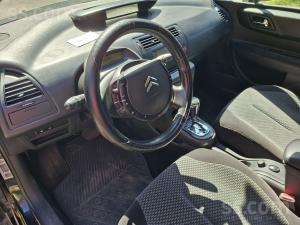 Black Citroen C4 2006 in Riga, with an engine capacity of 2.00 L and mileage of 223 thousand km for 990 €, photo 7 on AUTOMOTO.COM.LV