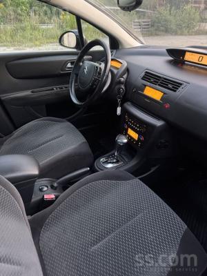 Melns Citroen C4 2006 Jūrmala, ar dzinēja tilpumu 2.00 L un nobraukumu 0 tūkst. km par 1950 €, foto 10 vietnē AUTOMOTO.COM.LV
