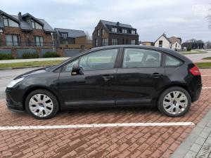 Melns Citroen C4 2007 Palanga, ar dzinēja tilpumu 1.60 L un nobraukumu 315 tūkst. km par 1950 €, foto 5 vietnē AUTOMOTO.COM.LV