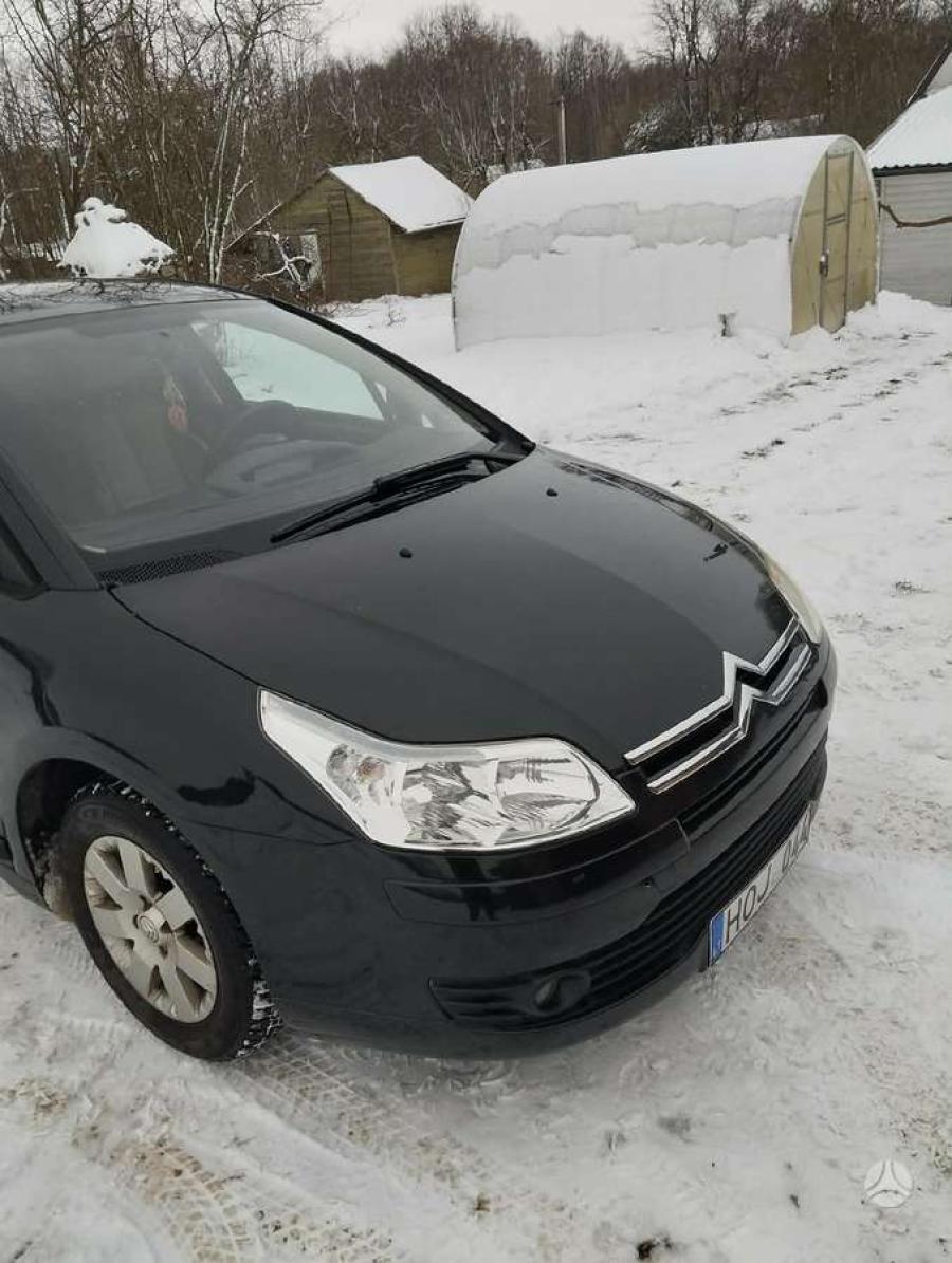 Black Citroen C4 2007 in Raseiniai, with an engine capacity of 1.56 L and mileage of 320 thousand km for 1650 €, photo 1 on AUTOMOTO.COM.LV