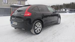 Black Citroen C4 2007 in Riga, with an engine capacity of 2.00 L and mileage of 289 thousand km for 1877 €, photo 2 on AUTOMOTO.COM.LV