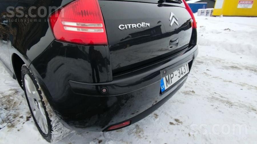 Black Citroen C4 2007 in Riga, with an engine capacity of 2.00 L and mileage of 289 thousand km for 1877 €, photo 20 on AUTOMOTO.COM.LV
