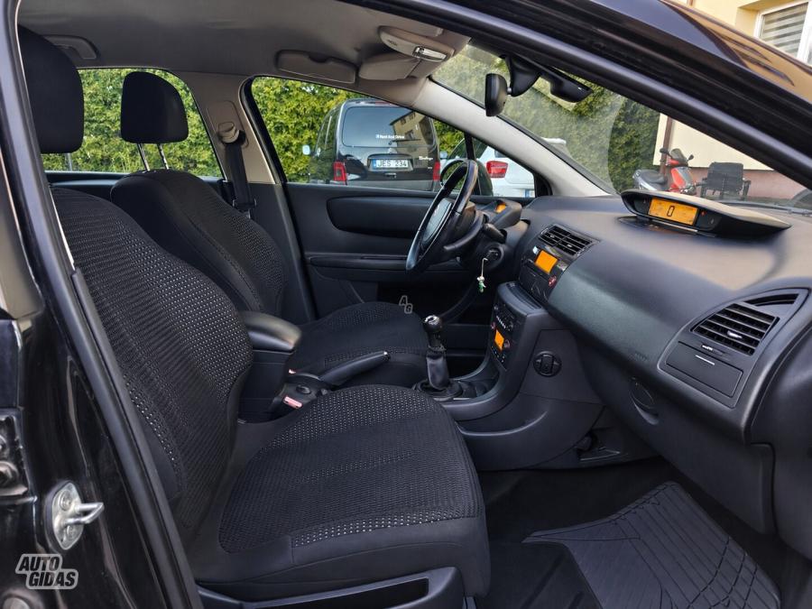 Black Citroen C4 2007 in Klaipeda, with an engine capacity of 1.60 L and mileage of 316 thousand km for 1950 €, photo 6 on AUTOMOTO.COM.LV