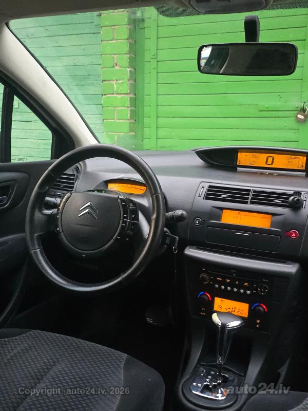 Black Citroen C4 2007 in Tallinn, with an engine capacity of 1.60 L and mileage of 356 thousand km for 900 €, photo 10 on AUTOMOTO.COM.LV
