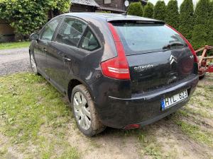 Black Citroen C4 2007 in Vilnius, with an engine capacity of 1.56 L and mileage of 157 thousand km for 550 €, photo 5 on AUTOMOTO.COM.LV