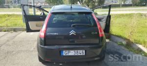 Black Citroen C4 2007 in Riga, with an engine capacity of 2.00 L and mileage of 266 thousand km for 1200 €, photo 7 on AUTOMOTO.COM.LV