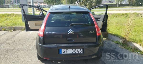 Black Citroen C4 2007 in Riga, with an engine capacity of 2.00 L and mileage of 266 thousand km for 1200 €, photo 7 on AUTOMOTO.COM.LV