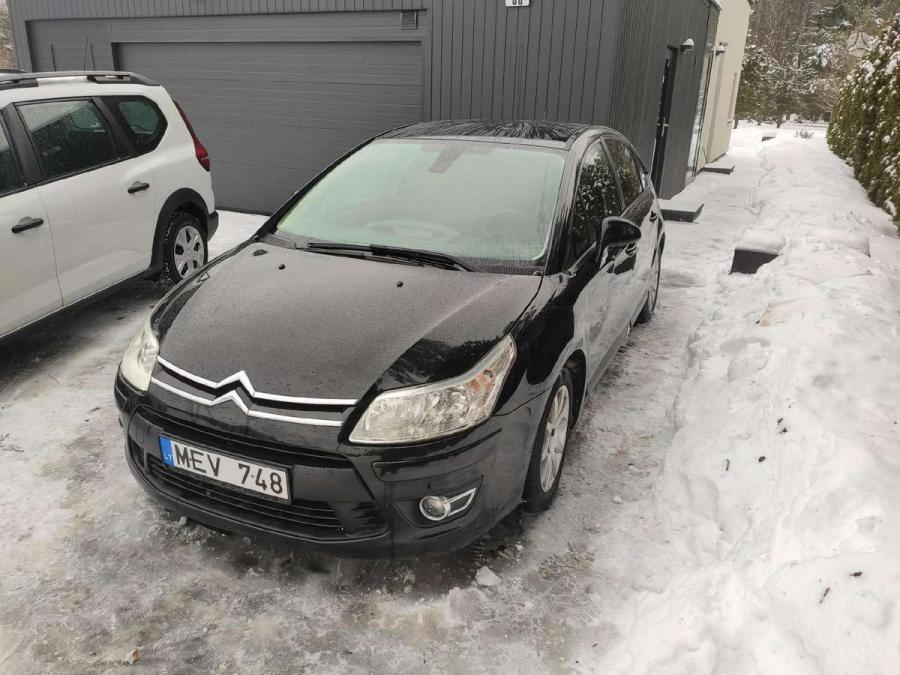 Melns Citroen C4 2008 Birštonas, ar dzinēja tilpumu 1.60 L un nobraukumu 105 tūkst. km par 1500 €, foto 2 vietnē AUTOMOTO.COM.LV