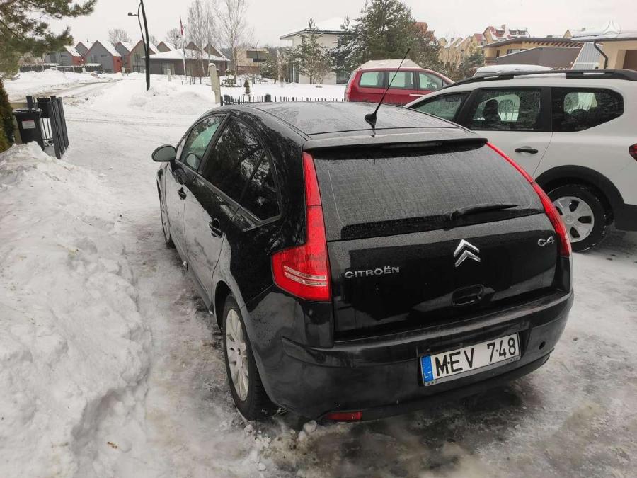 Melns Citroen C4 2008 Birštonas, ar dzinēja tilpumu 1.60 L un nobraukumu 105 tūkst. km par 1500 €, foto 4 vietnē AUTOMOTO.COM.LV