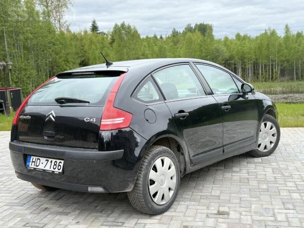 Black Citroen C4 2008 in Cesis, with an engine capacity of 1.60 L and mileage of 268 thousand km for 1200 €, photo 3 on AUTOMOTO.COM.LV