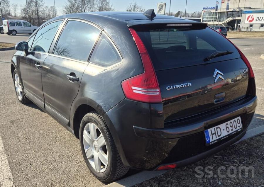 Melns Citroen C4 2008 Rīga, ar dzinēja tilpumu 1.60 L un nobraukumu 282 tūkst. km par 1000 €, foto 7 vietnē AUTOMOTO.COM.LV