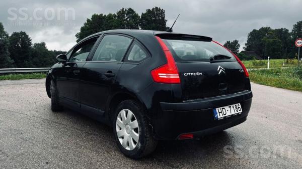 Black Citroen C4 2008 in Cesis, with an engine capacity of 1.60 L and mileage of 270 thousand km for 740 €, photo 4 on AUTOMOTO.COM.LV