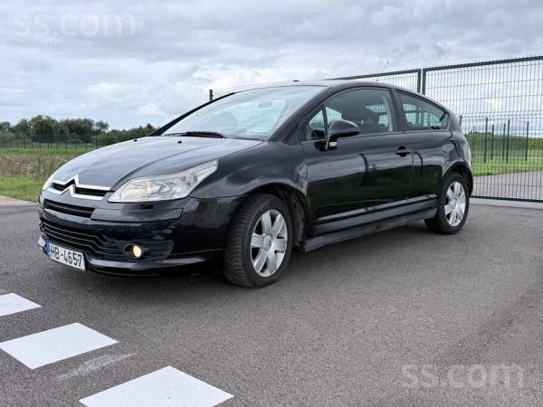 Ситроен С4 2008 в Лиепая на AUTOMOTO.COM.LV Черный Ситроен С4 2008 в Лиепая, объемом двигателя 1.60 л и пробегом 202 тыс. км за 1200 €, фото 4 на AUTOMOTO.COM.LV