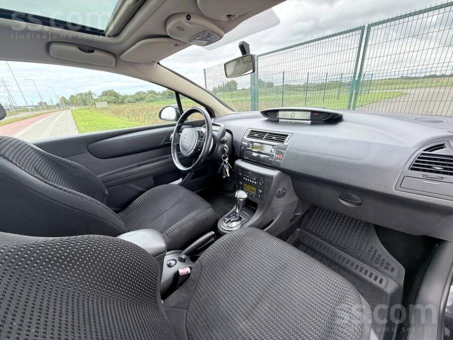 Black Citroen C4 2008 in Liepaja, with an engine capacity of 1.60 L and mileage of 202 thousand km for 1200 €, photo 7 on AUTOMOTO.COM.LV
