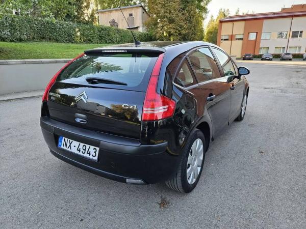 Black Citroen C4 2009 in Jekabpils, with an engine capacity of 1.60 L and mileage of 180 thousand km for 3100 €, photo 8 on AUTOMOTO.COM.LV